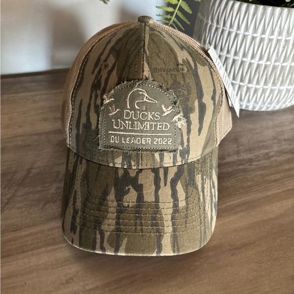 Accessories | Ducks Unlimited Camoflauge Logo Leader Hat New With Tags ...